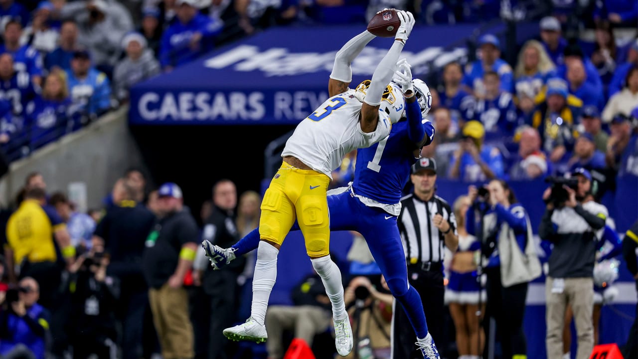 Can't-Miss Play: Derwin James, Jr. Looks Like an All-Pro WR on Leaping Grab for INT