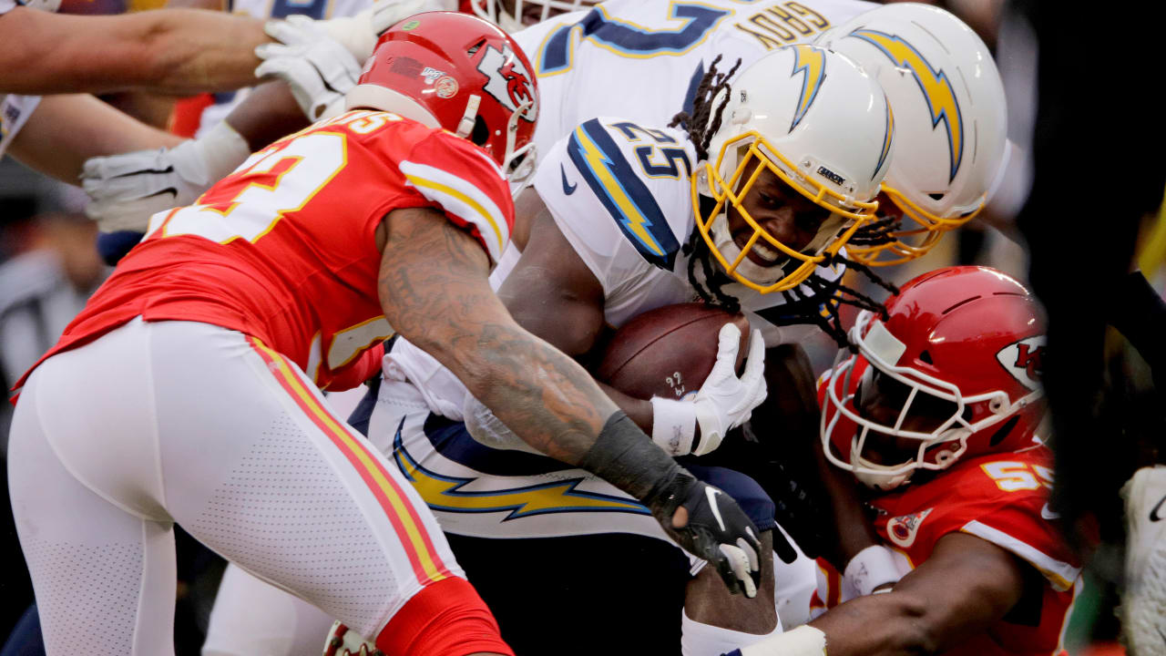 Melvin Gordon Bursts Through for Goal-Line TD
