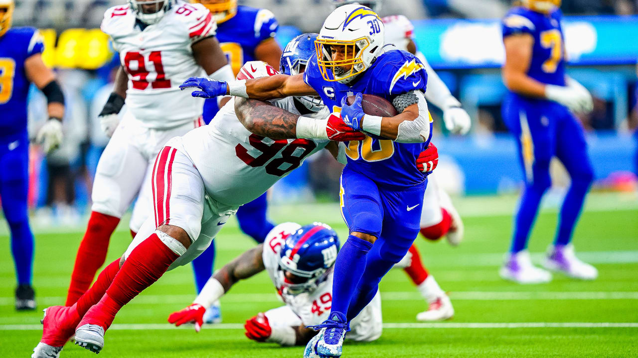 Photos: Giants vs. Chargers In-Game