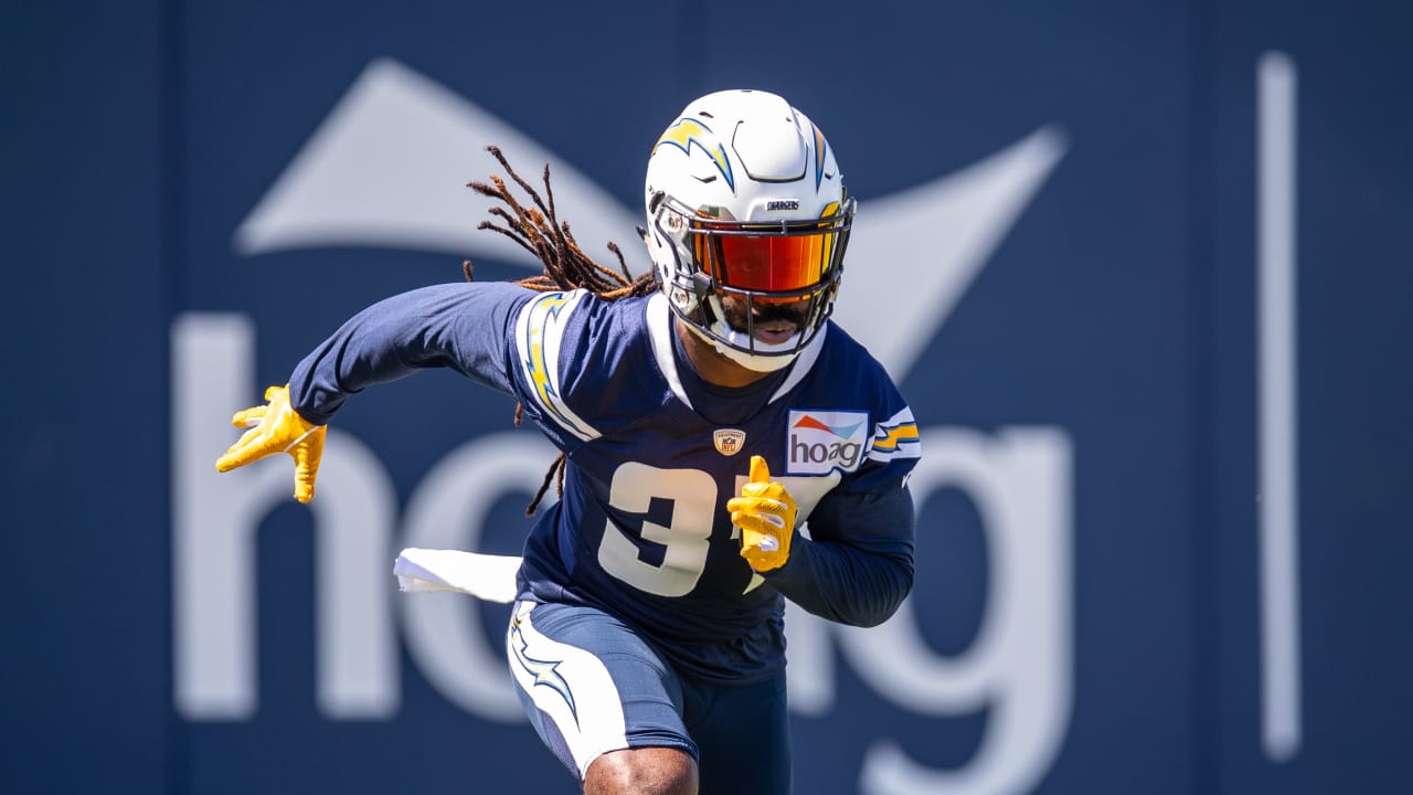 Chargers Begin Prep for Rams