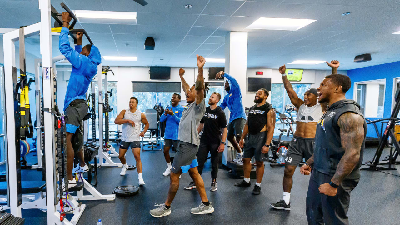 Photos: Bolts Hit the Weight Room