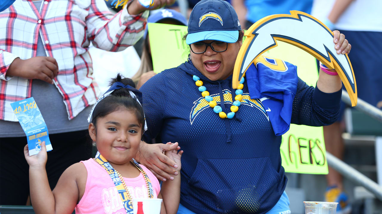 Jane Skinner Goodell Talks to Hayley Elwood from the Chargers on Female ...