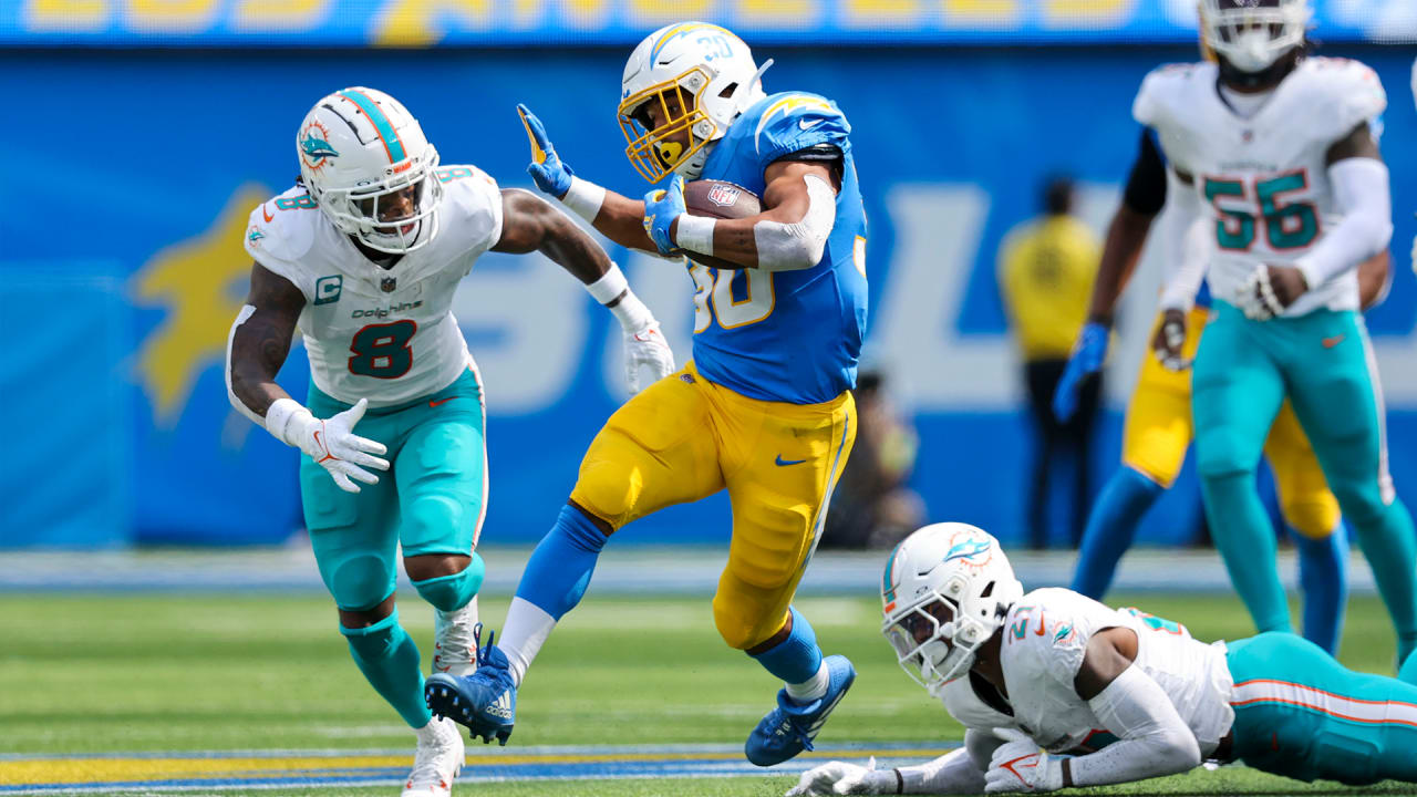 Austin Ekeler Unleashes Primal Scream After 55-Yard Burst of a Run