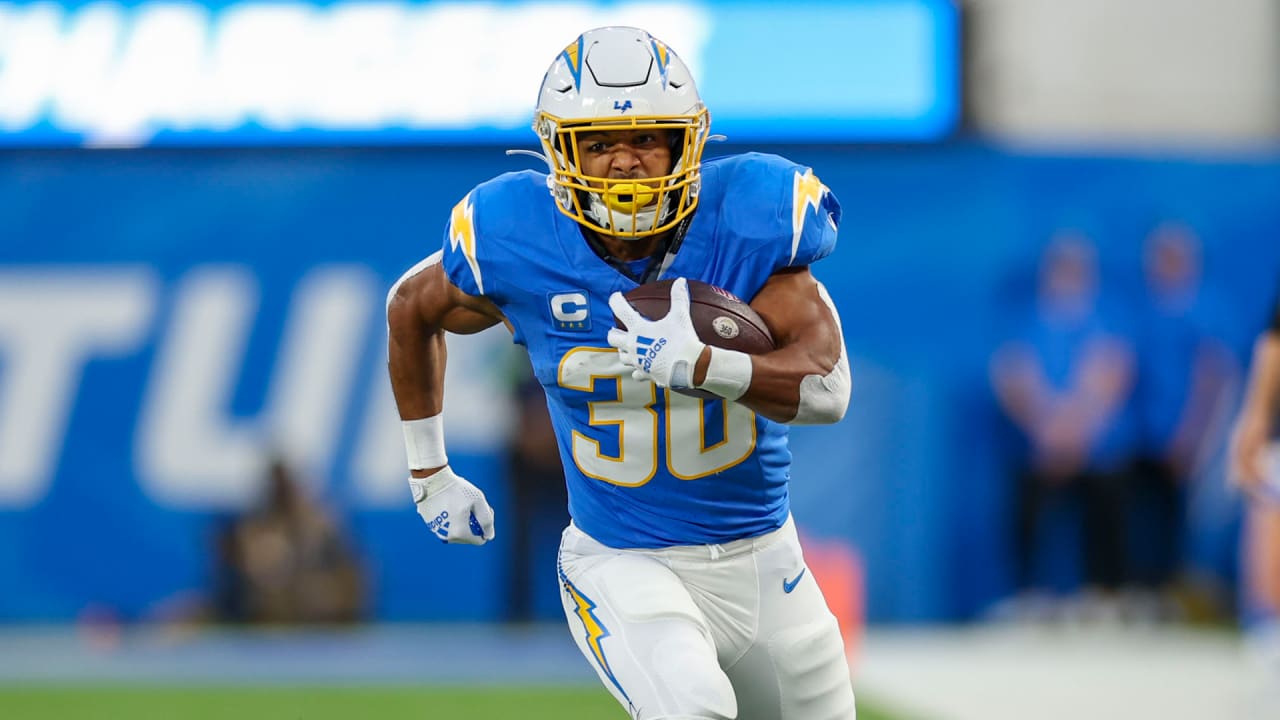 Austin Ekeler Highlight: Can't-Miss Play: Ekeler's 39-Yard TD Juke Move ...