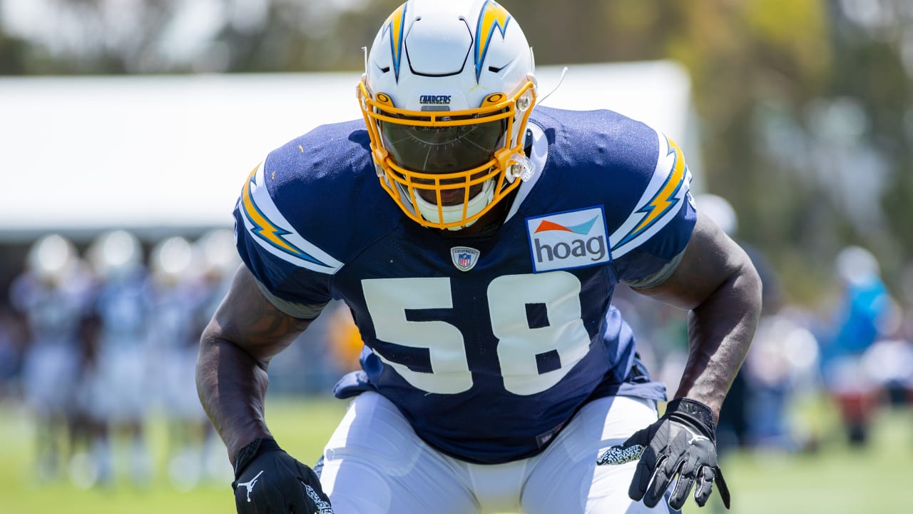 Five Takeaways from Chargers Camp 8/4: Fast, Physical Linebackers
