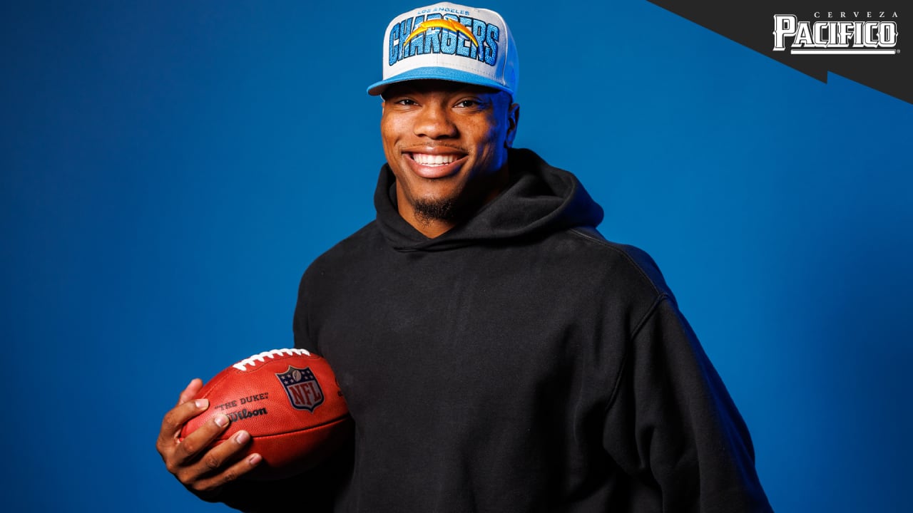 Photos: Daiyan Henley Arrives at Chargers HQ