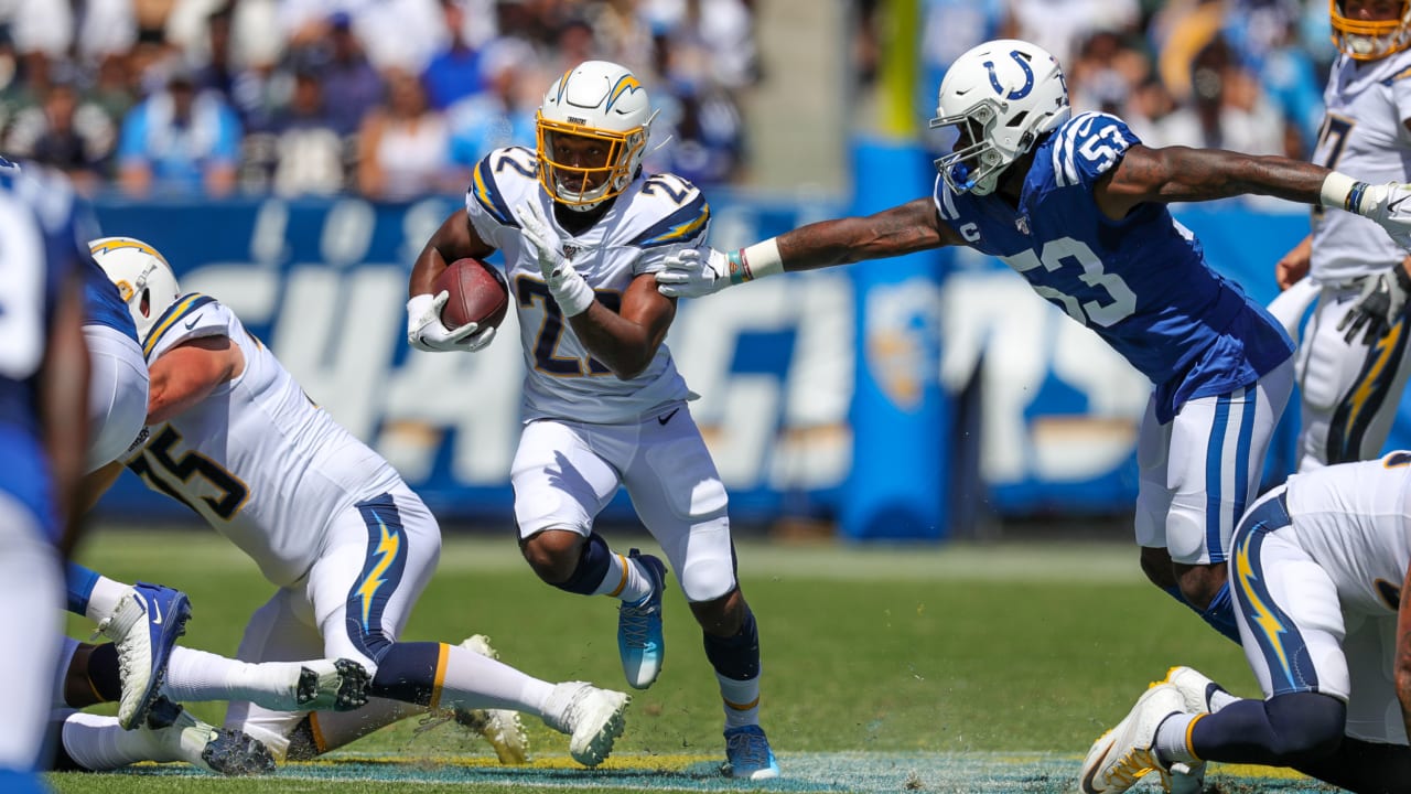 Justin Jackson Loses Shoe on 23-Yard Sprint