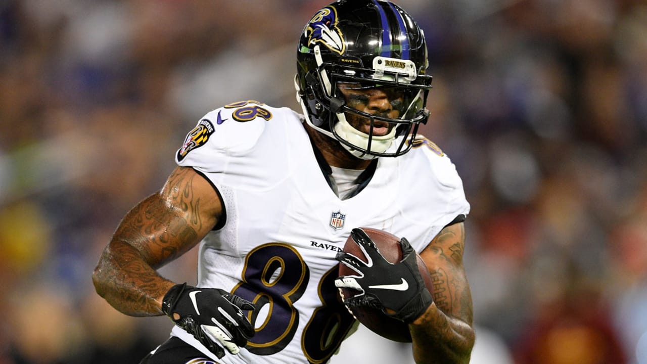 Chargers Sign Pair to Practice Squad