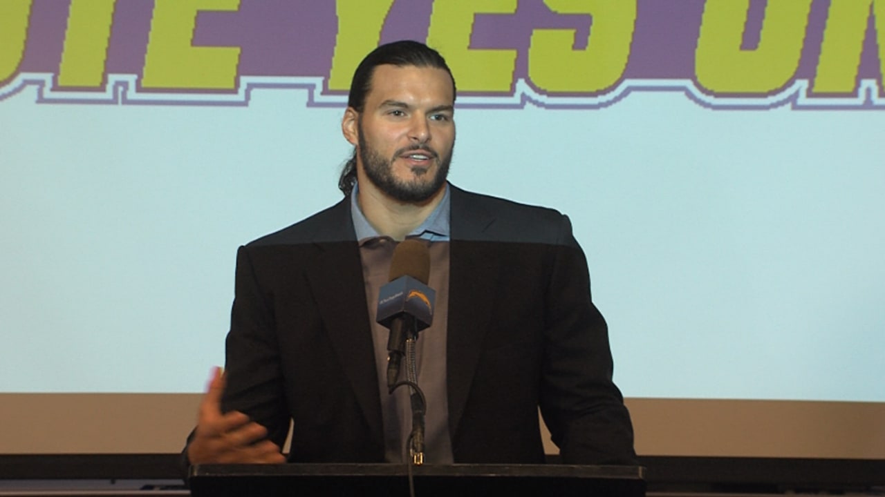 "Vote Yes On C": Luis Castillo