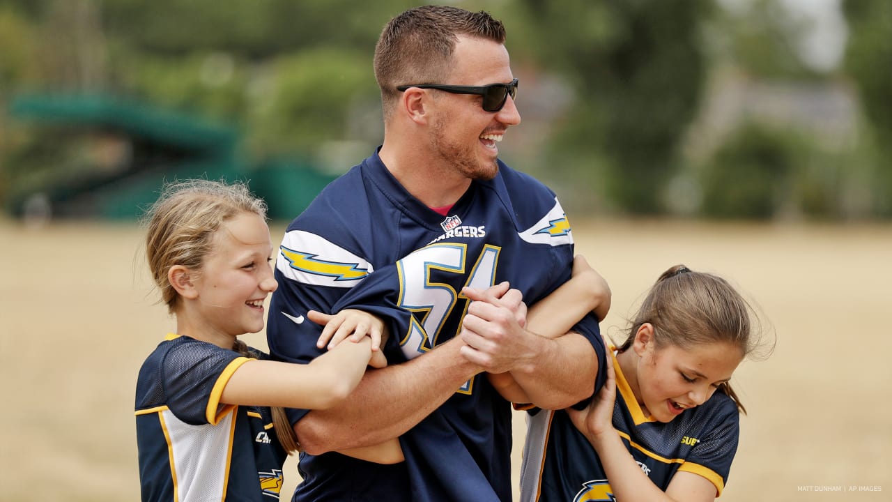 Bolts Buzz: Kyle Emanuel Tours London