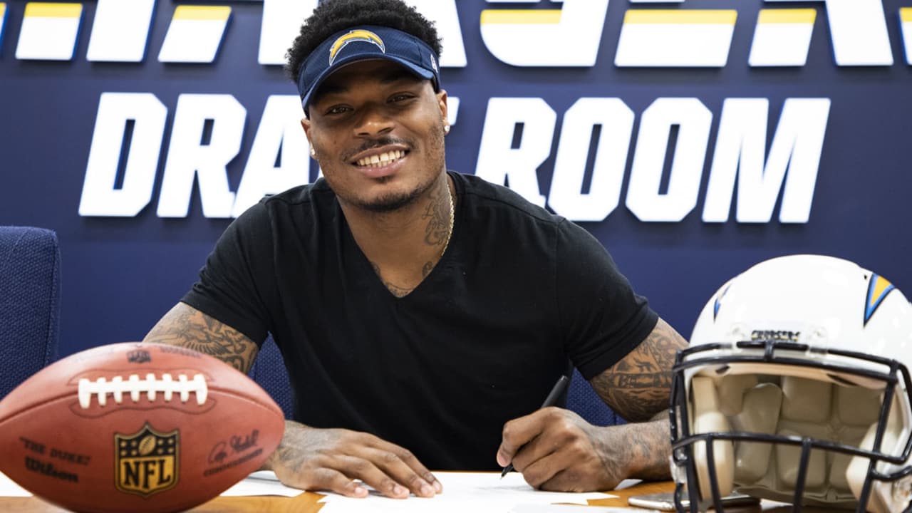 Chargers Sign First-Round Pick Derwin James