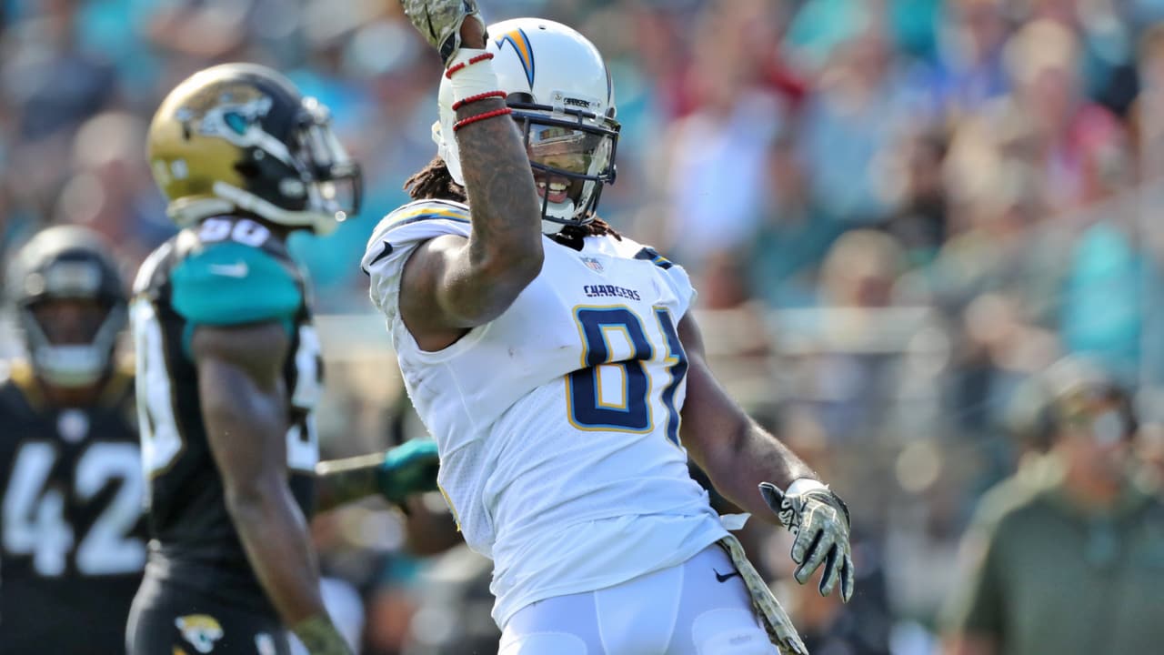 Mike Williams Catches a Bullet for 20 Yards