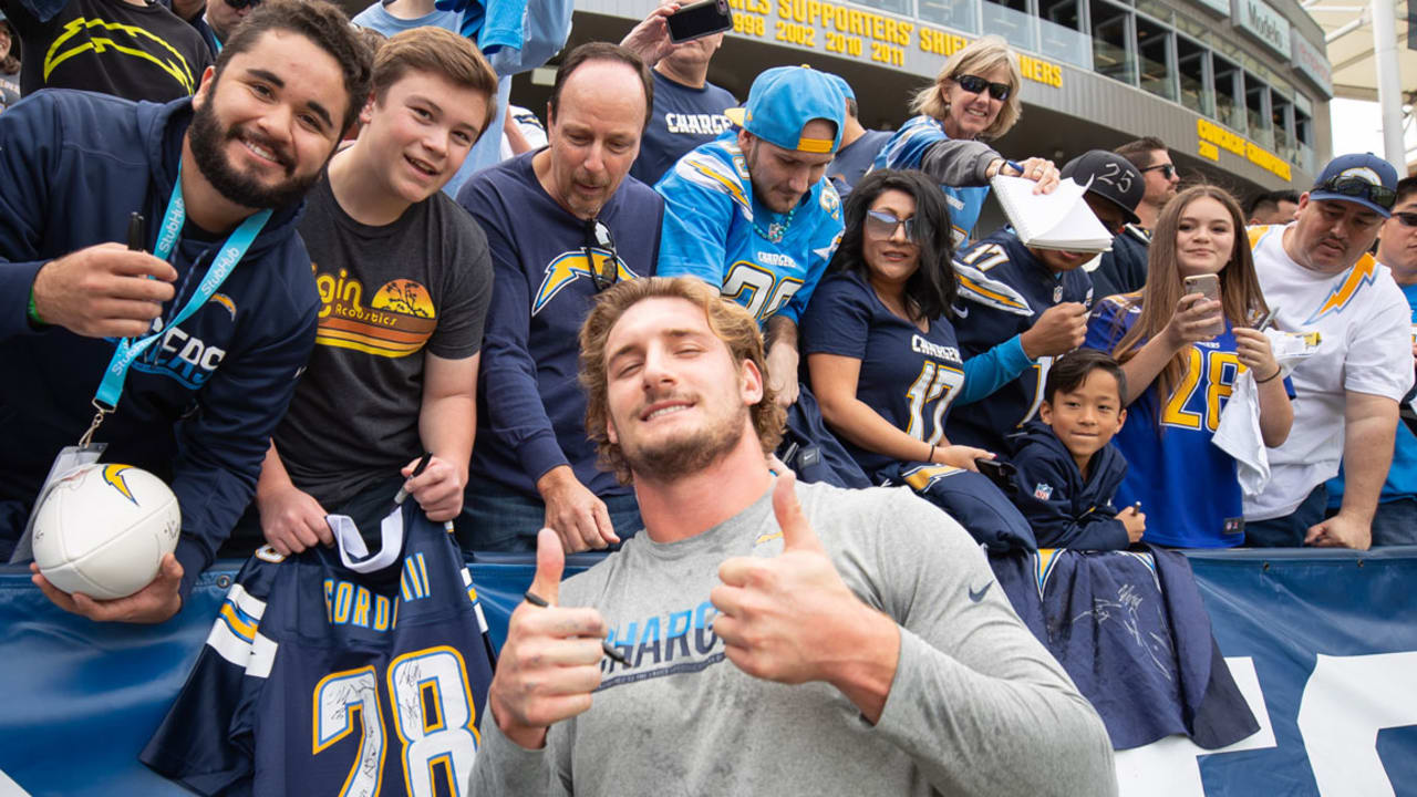 Chargers Offering Fans Trip of a Lifetime to Super Bowl LIII