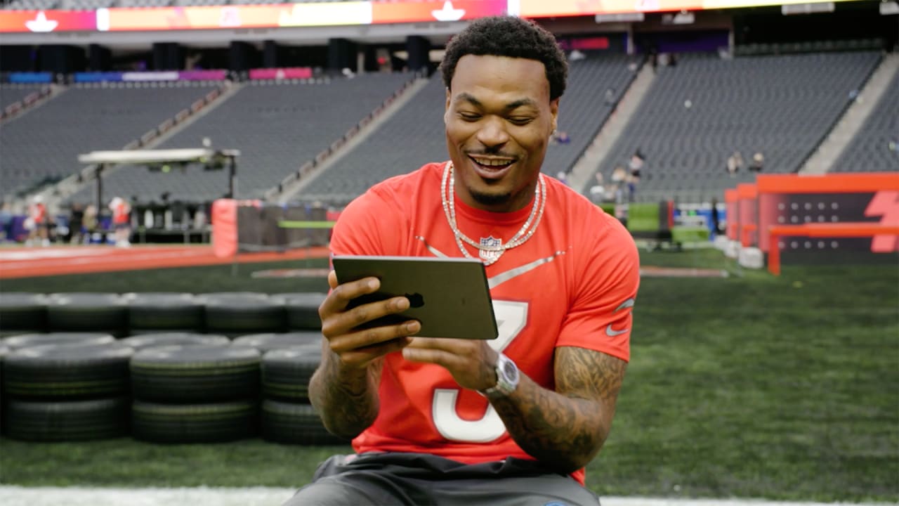 Florida Man Derwin James, Jr. Reacts to Florida Man Headlines