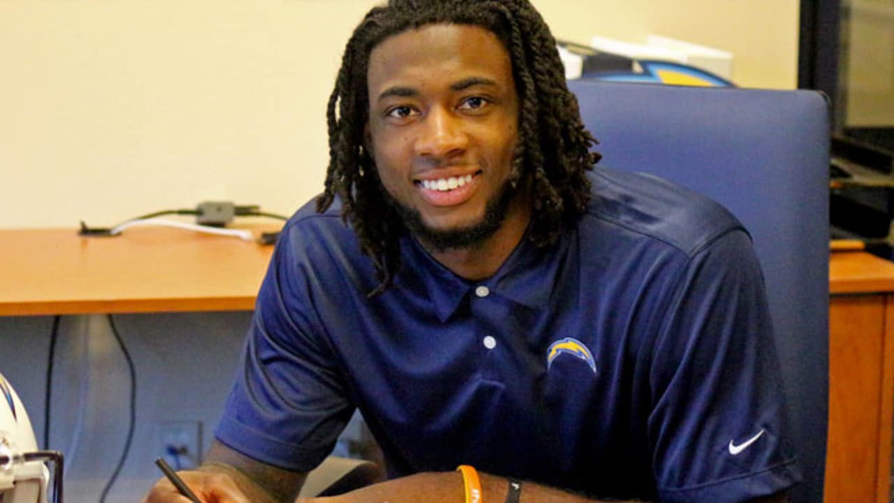 Chargers Sign Five Draft Picks Including WR Mike Williams