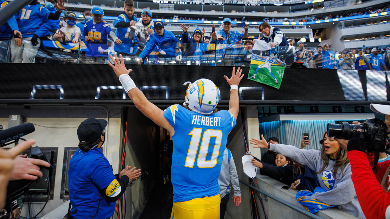 Game Highlights: Every Justin Herbert Touchdown Pass 2021 Season