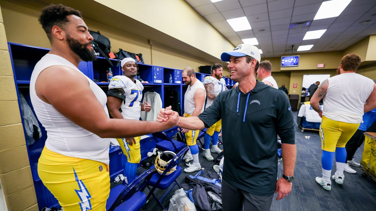 Photos: Bolts Clinch Playoff Spot With Win Against Colts