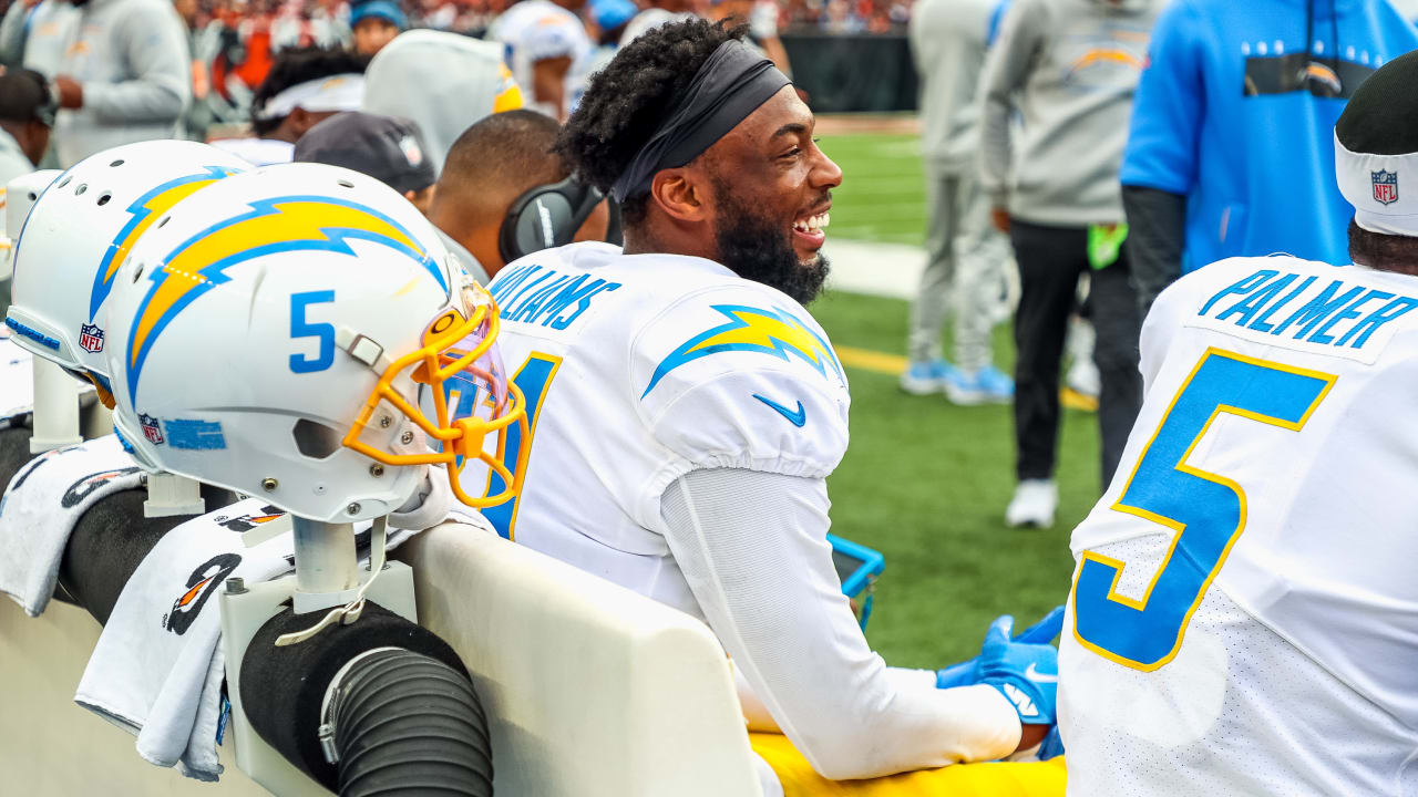 Game Highlights: Every WR Mike Williams Catch in 110-yard Game