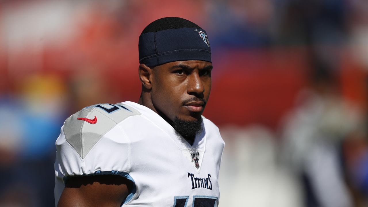 Los Angeles Chargers sign wide receiver Darius Jennings.