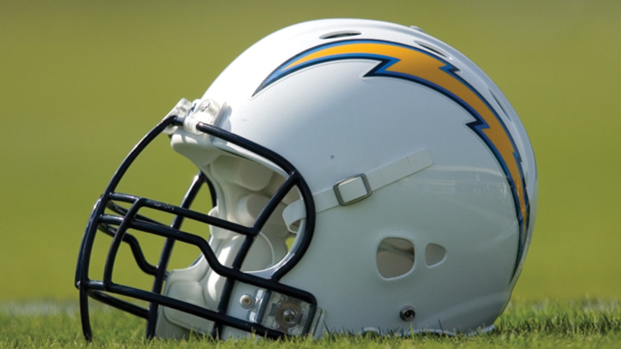 Chargers Sign Pair of Offensive Linemen