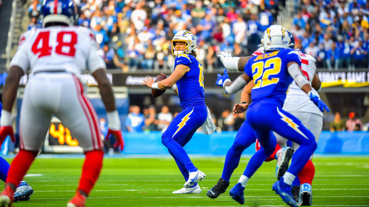 Game Highlights: QB Justin Herbert's Best Throws in Win Over Giants