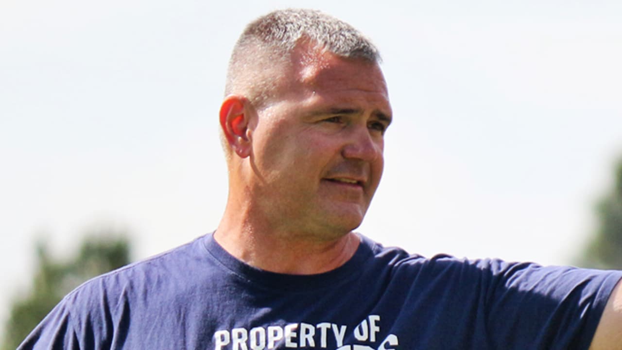 Evaluating the Offensive Line with OL Coach Pat Meyer