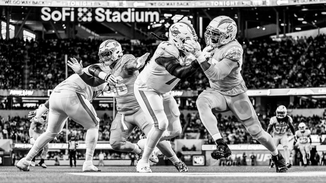 Bolts in B&W: Week 14