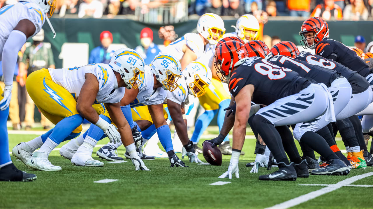 Game Highlights: CB Michael Davis Brings Down Juggling Interception