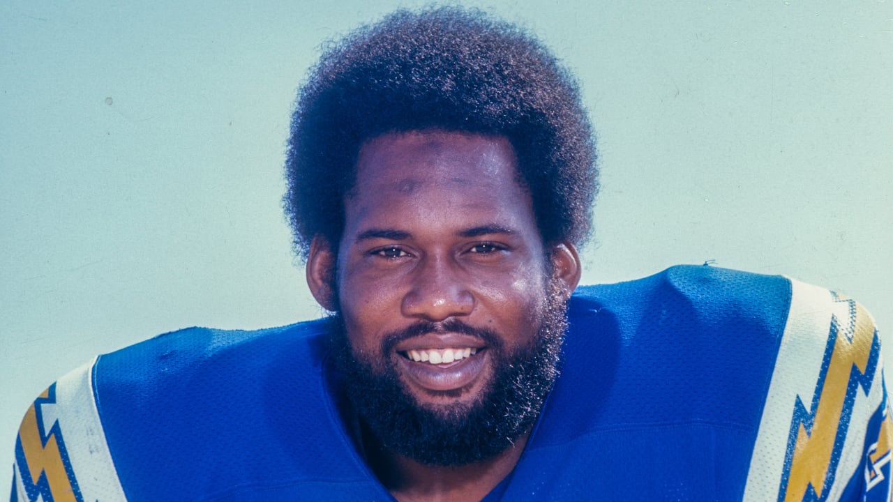 Remembering Chargers Tackle Russ Washington