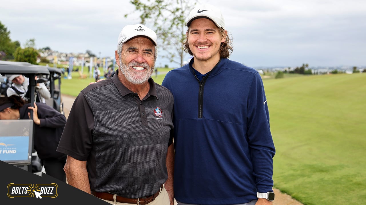 Here's Why Dan Fouts 'Thinks the World' of Justin Herbert