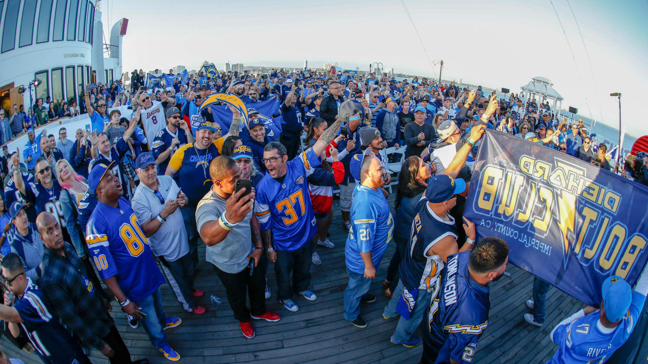 Chargers Celebrate Round 1 on the Queen Mary