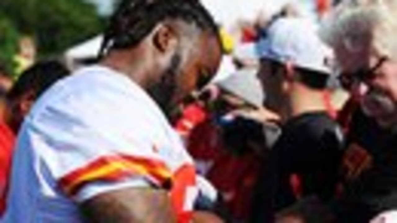 Chiefs React to Fan Support at Family Fun Day