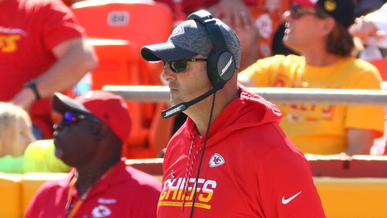 Andy Heck Prepares his Lineman for any Scenario