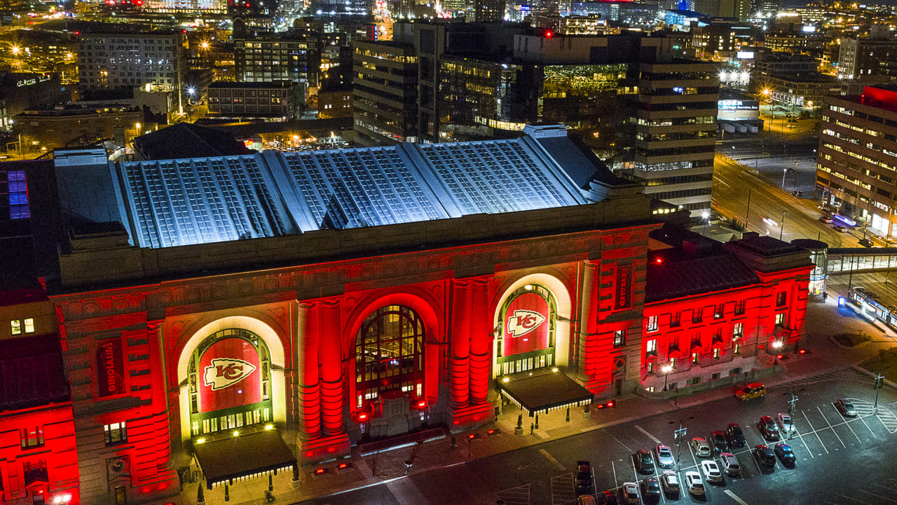 Photo Gallery: Chiefs Kingdom Celebrates Playoff Week