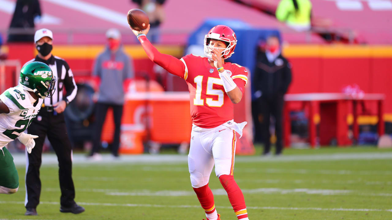Chiefs Defeat Jets, 35-9 at Arrowhead Stadium on Sunday