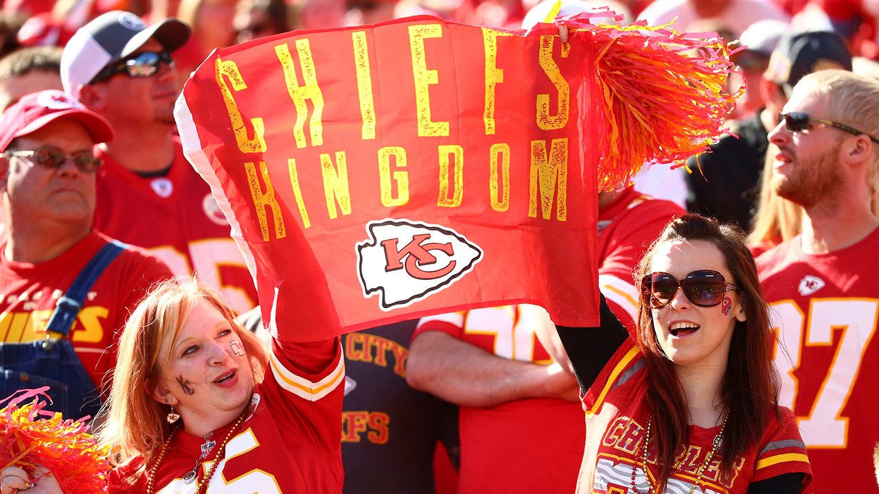 Photo Gallery: Fan Friday 10/28/16