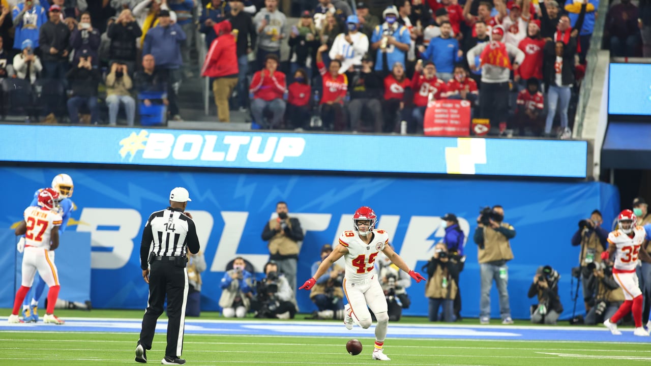 Daniel Sorenson's Leaping Fourth-Down PBU Gives Chiefs' Second Goal ...