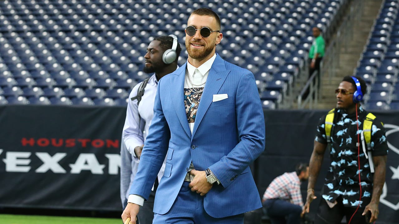 The Always Well-Dressed Travis Kelce Included in Sports Illustrated’s ...