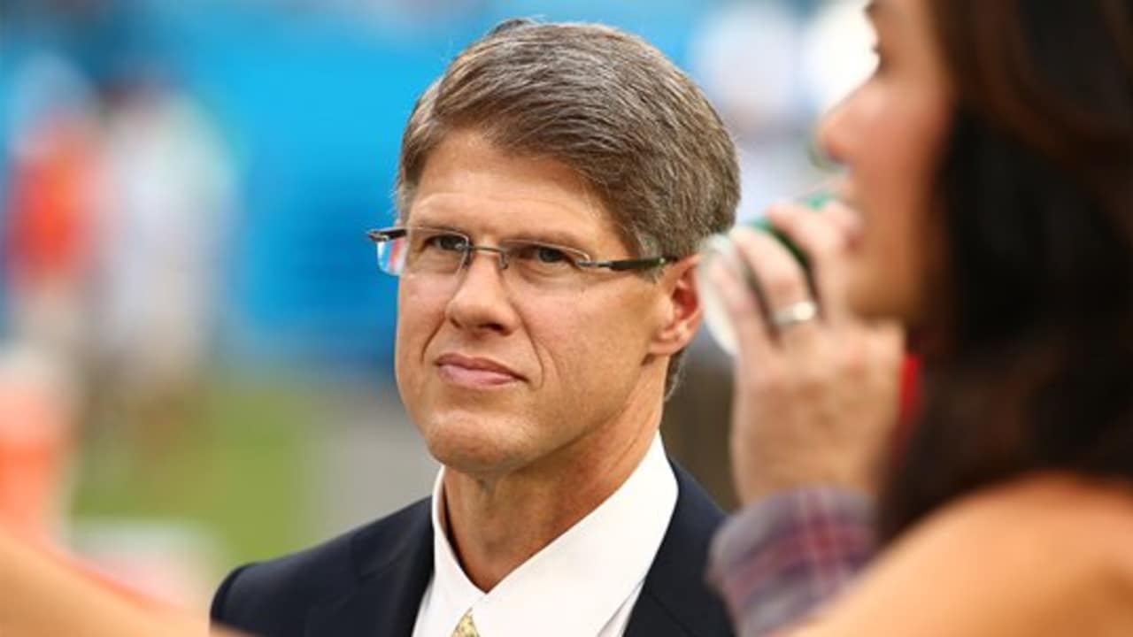 Chiefs Chairman and CEO Clark Hunt Clarifies London-Super Bowl Connection