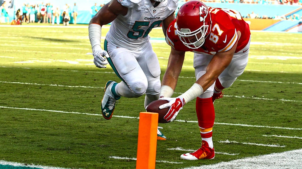 Top Moments of 2014: Kelce Records First Touchdown