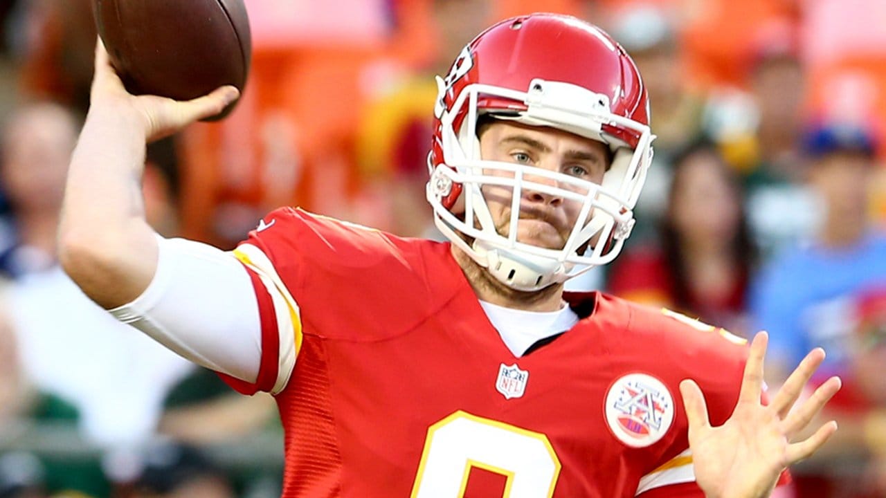 Tyler Bray connects with De'Anthony Thomas