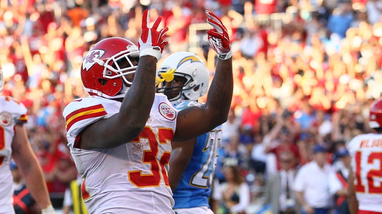 Spencer Ware Rushes for 3-yard Touchdown