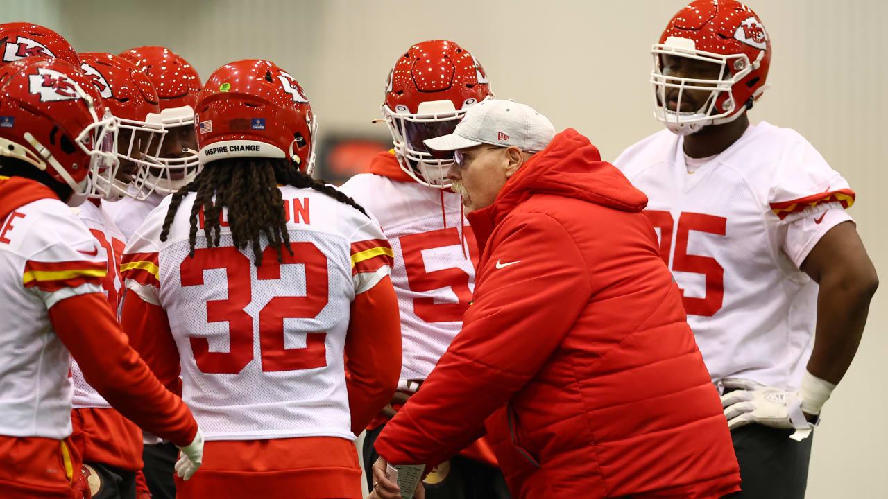 Photos: On-Field at Chiefs Practice | 12/21/22