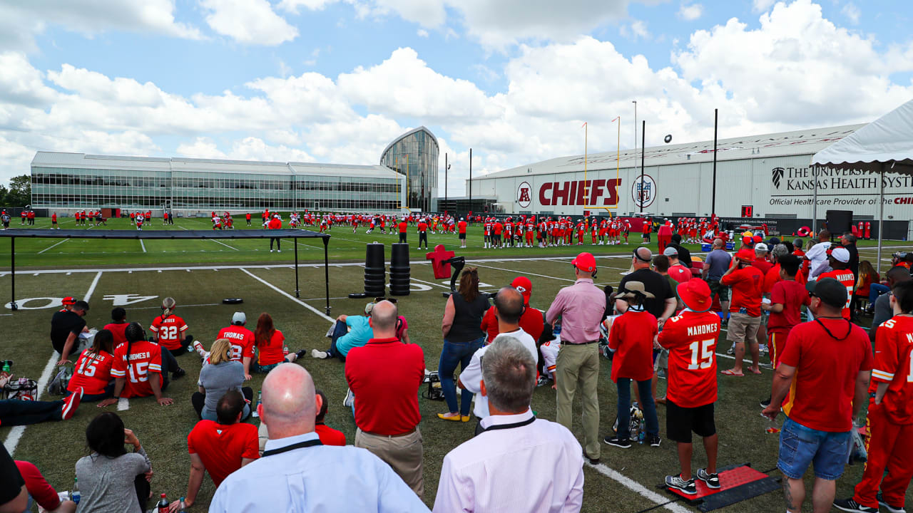 Nearly 600 Season Ticket Members Visit Chiefs’ Minicamp for Exclusive ...