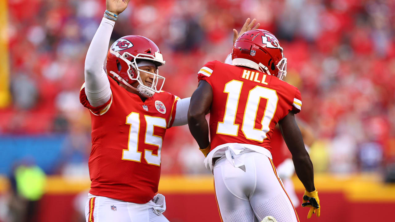 TOUCHDOWN: Patrick Mahomes' Launch Codes Hit Tyreek Hill for 35-Yard TD