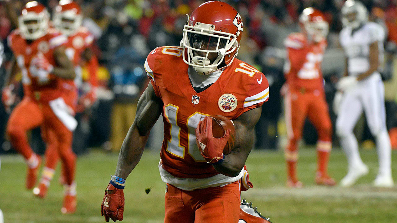 Rookie Tyreek Hill Thriving in Primetime, Reminds Him of “Friday Night ...