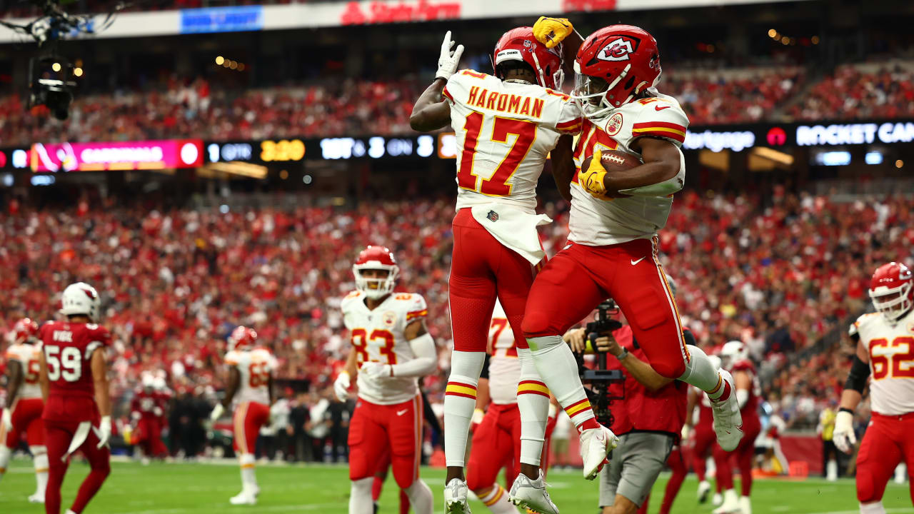 Chiefs Open Season in Dominant Fashion with a 44-21 Victory Over Arizona