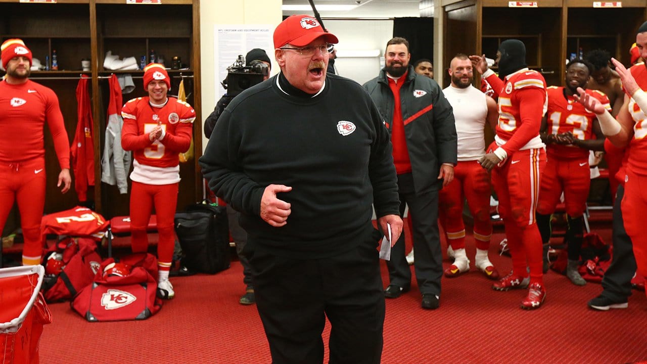 Chiefs Celebrate Second Win over Raiders
