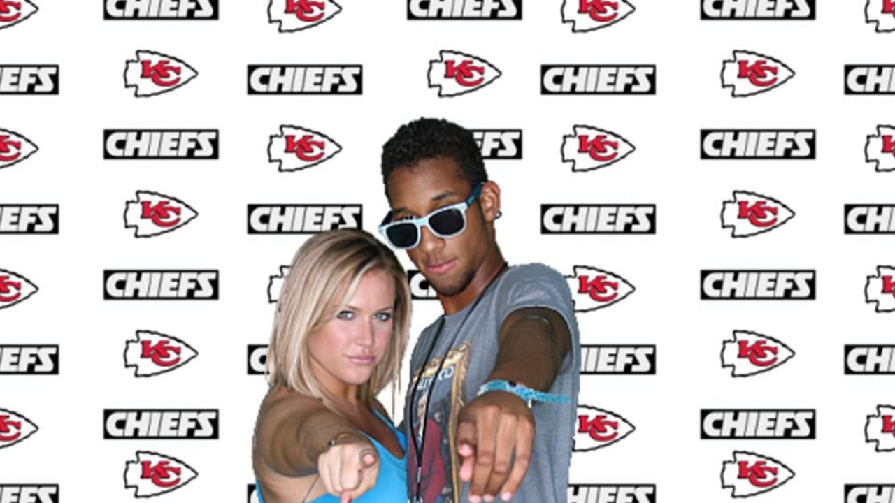 Photo Gallery: Ford Fan Zone Fan Photos