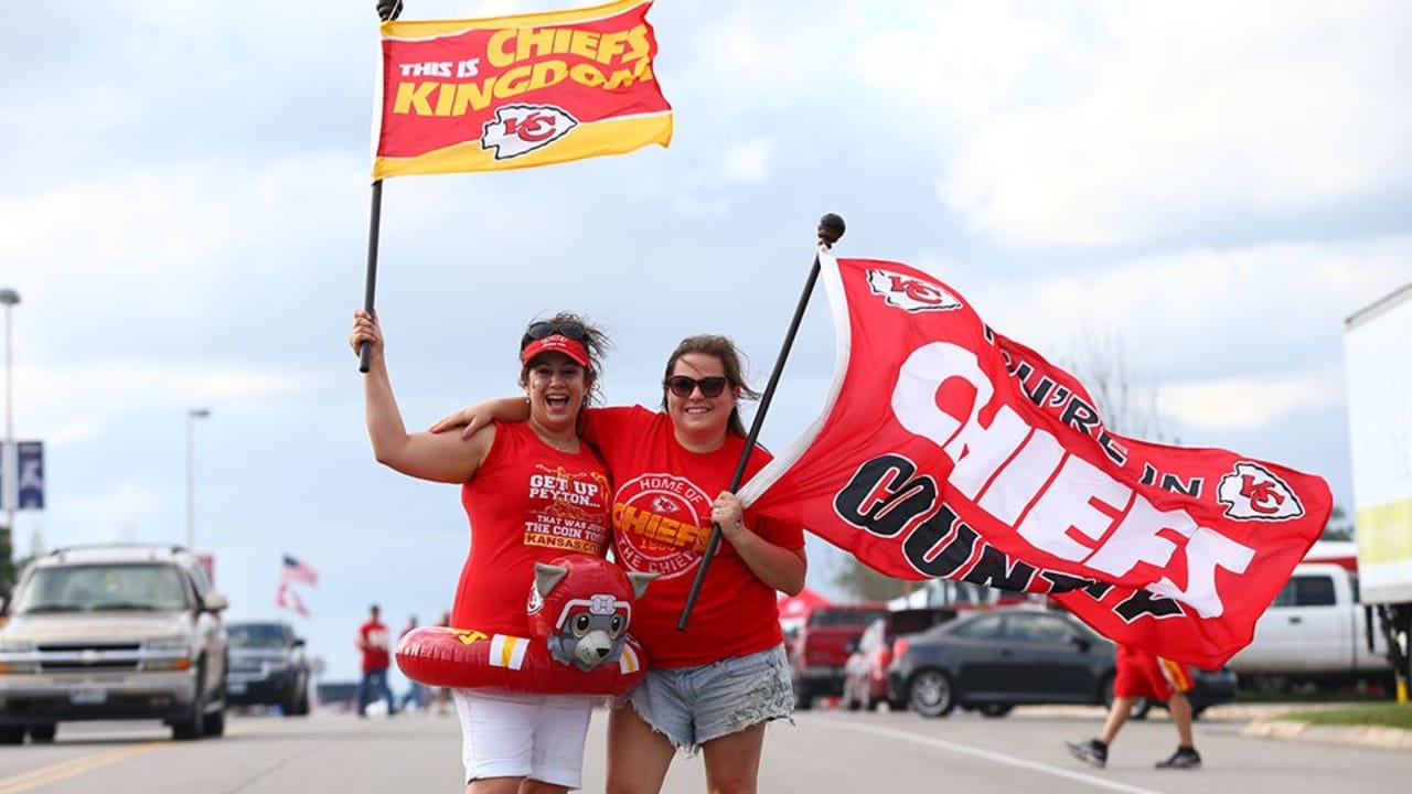 Photo Gallery: Chiefs vs. Broncos Tailgating